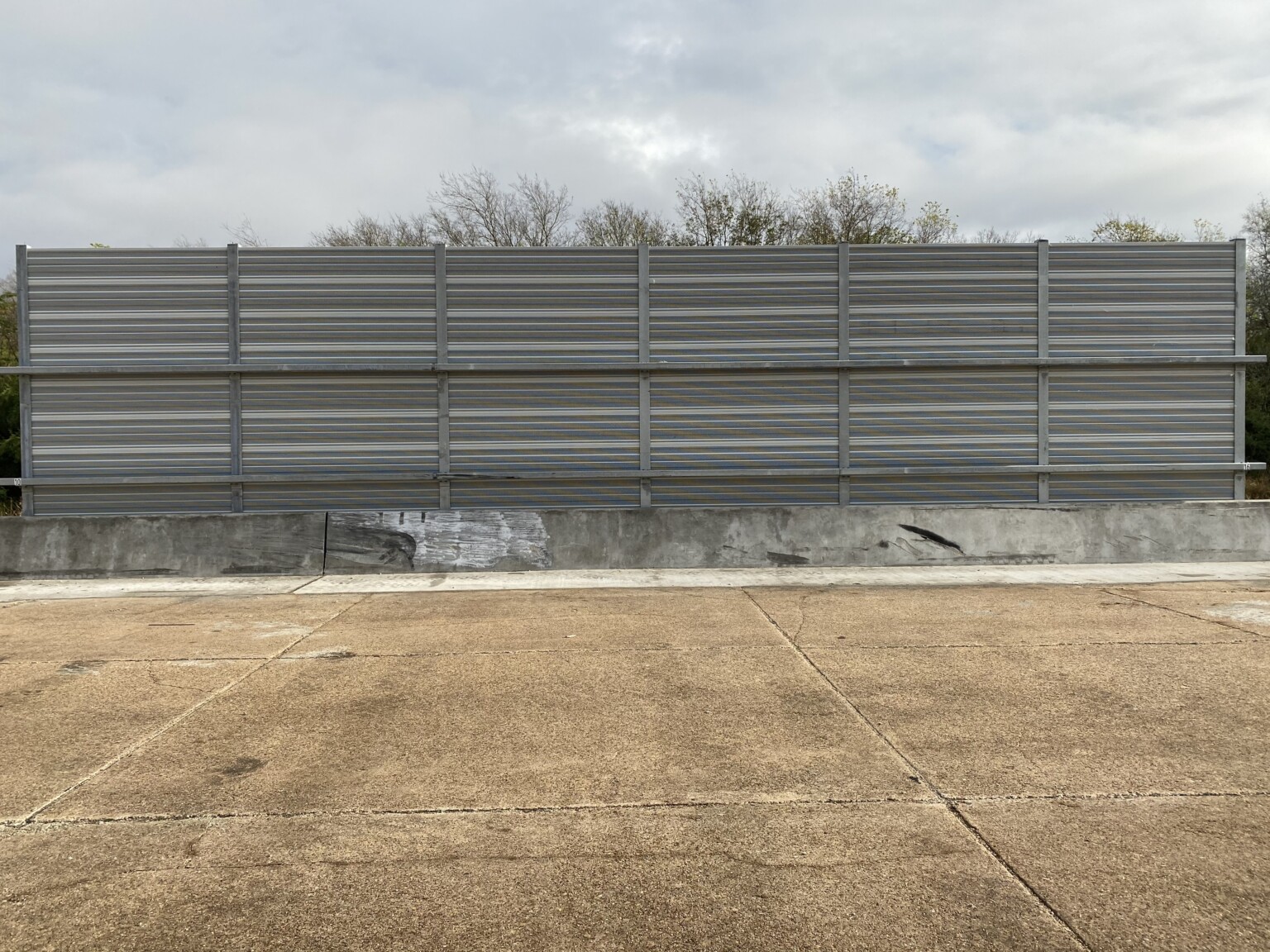 Durisol Aluminum MASH TL-4 Crash Tested Noise Barrier | Durisol Noise ... Durisol Aluminum MASH TL-4 Crash Tested Noise Barrier | Durisol Noise ...