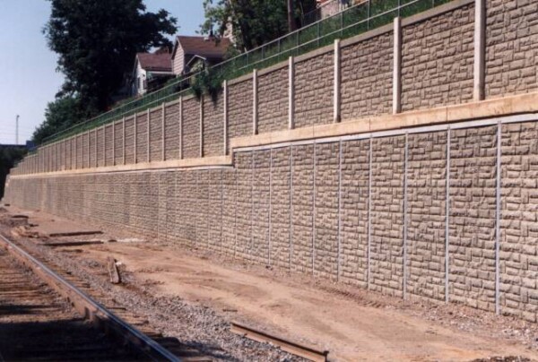 Durisol Narrow Footprint Retaining Wall System